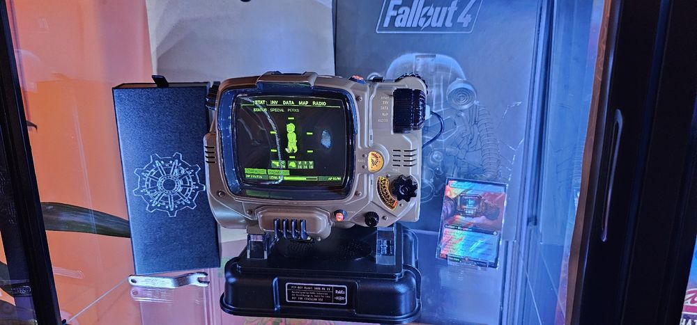 Pip Boy 3000 Deluxe Bluetooth Edition - Think Geek - Fallout (Gebraucht ...
