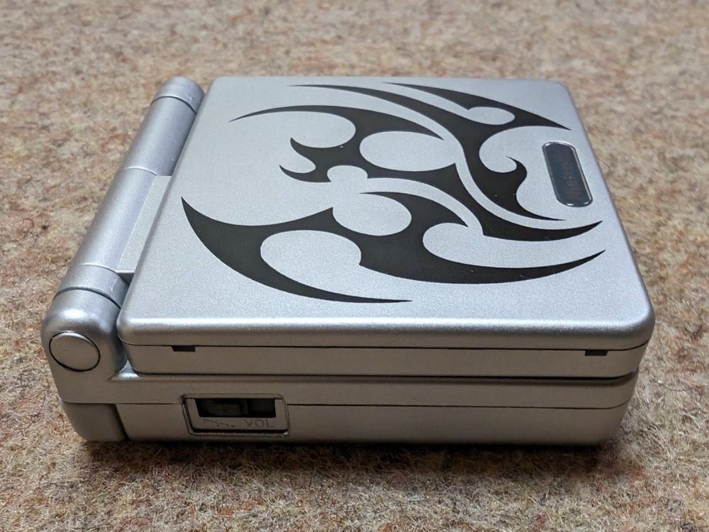 Gameboy Advance SP AGS 101 Tribal | Nintendo GBA SP (Gebraucht) in ...