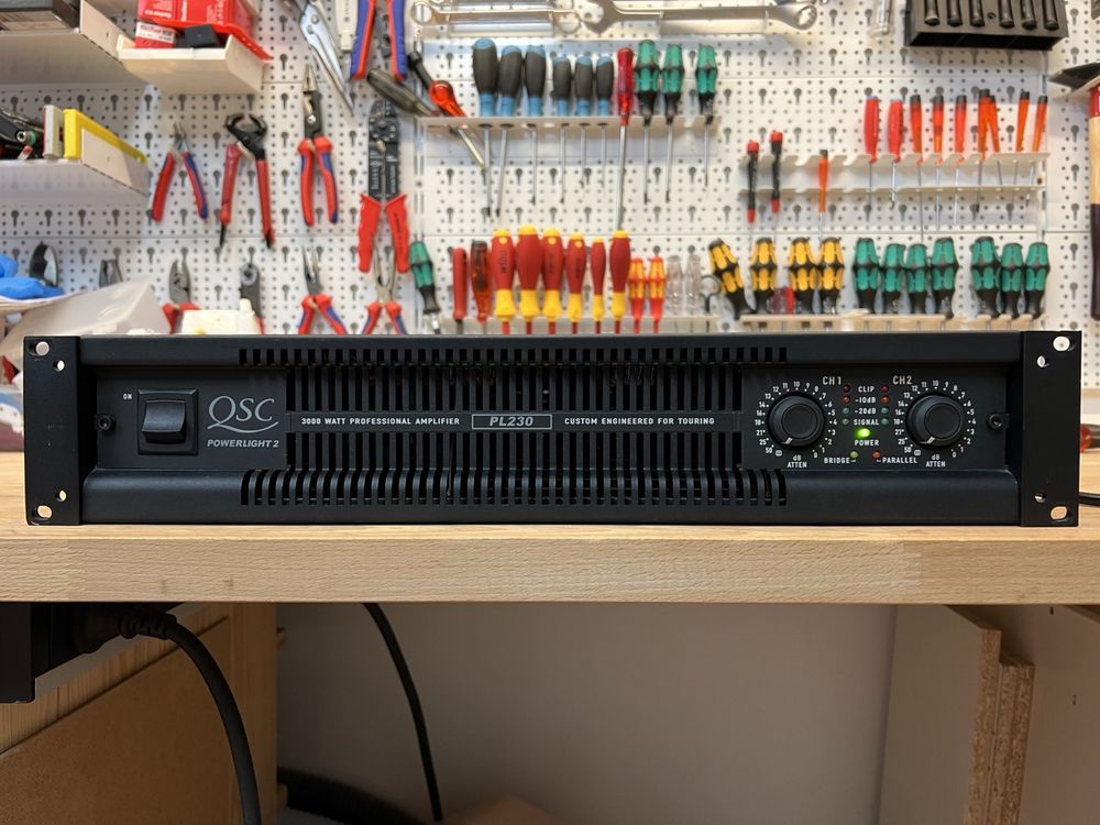 QSC PL230, Powerlight 2, Pro Endstufe | Kaufen auf Ricardo