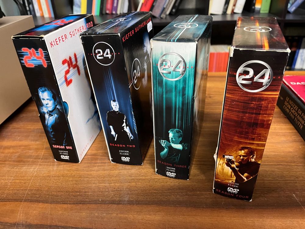 24 - Season 1-4 (XL-Box) - RA13D | Kaufen auf Ricardo