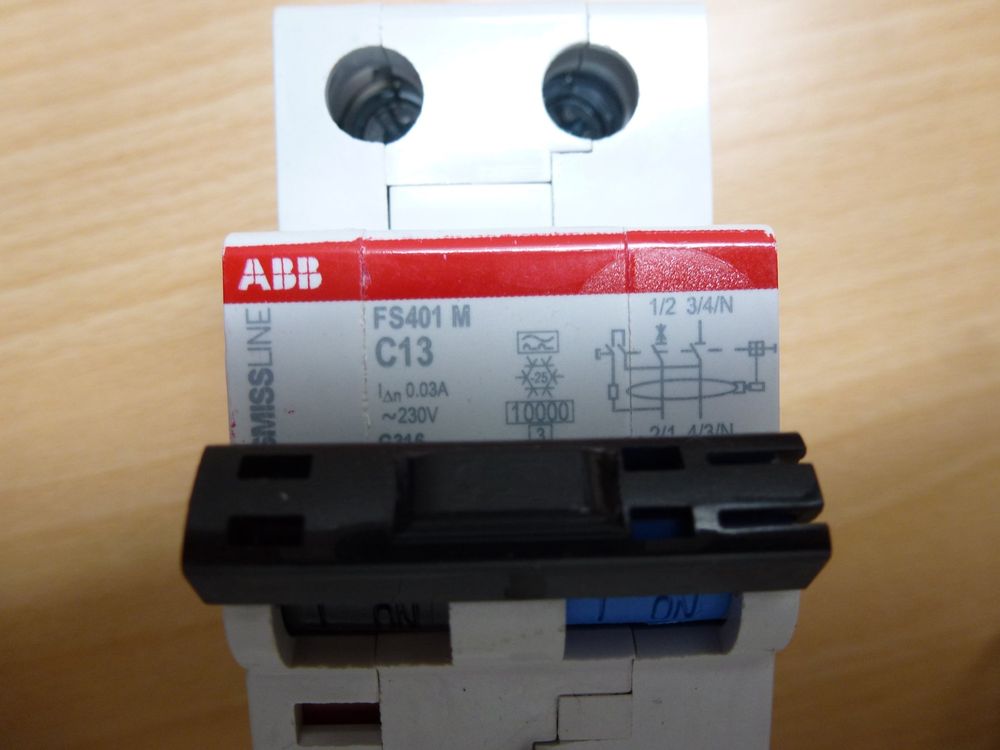 FI-LS C13 30mA ABB-smissline-S (D'occasion) à Hombrechtikon pour CHF 6 – avec livraison ...