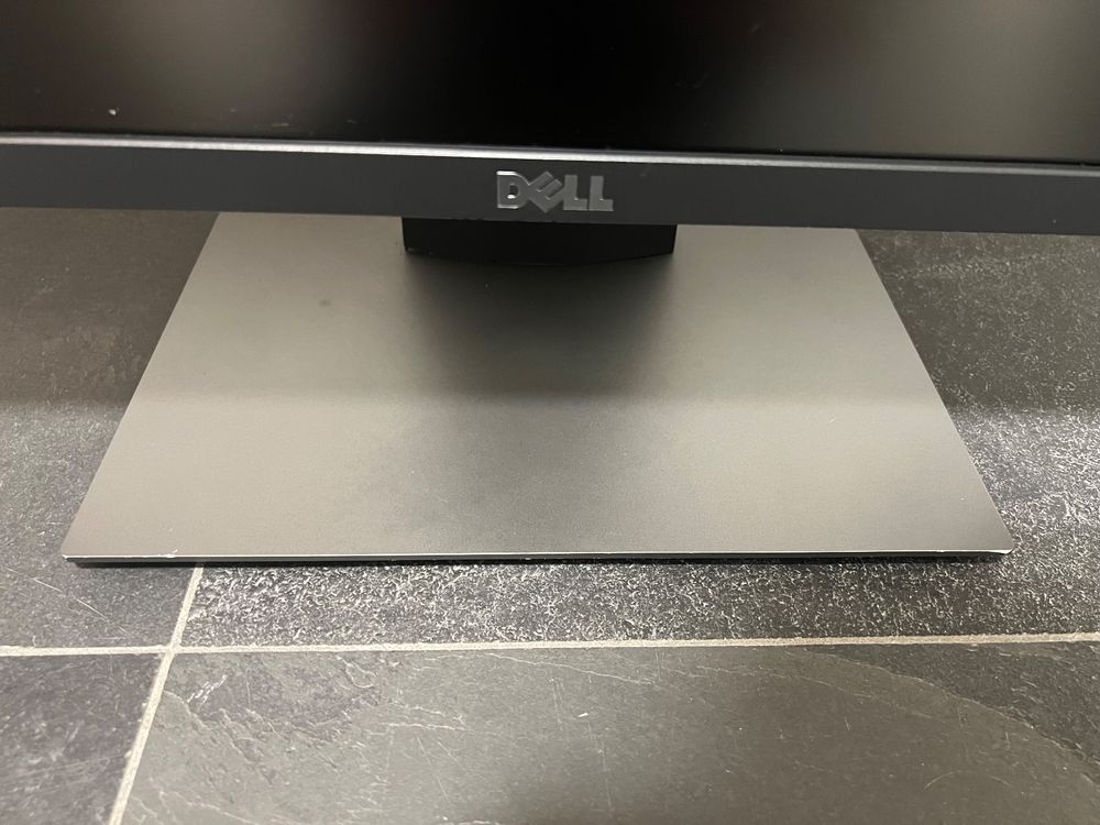 Dell Bildschirm P4317q (4k, 43 Zoll) (Gebraucht) in Luzern für CHF 300 ...