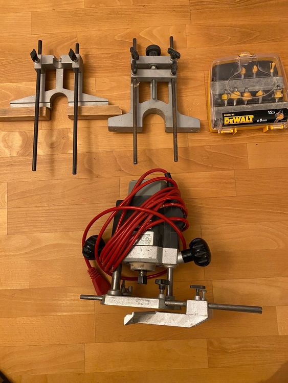 Oberfräse Elu MOF 96/02 (Defekt) in Herzogenbuchsee für CHF 5 – mit ...