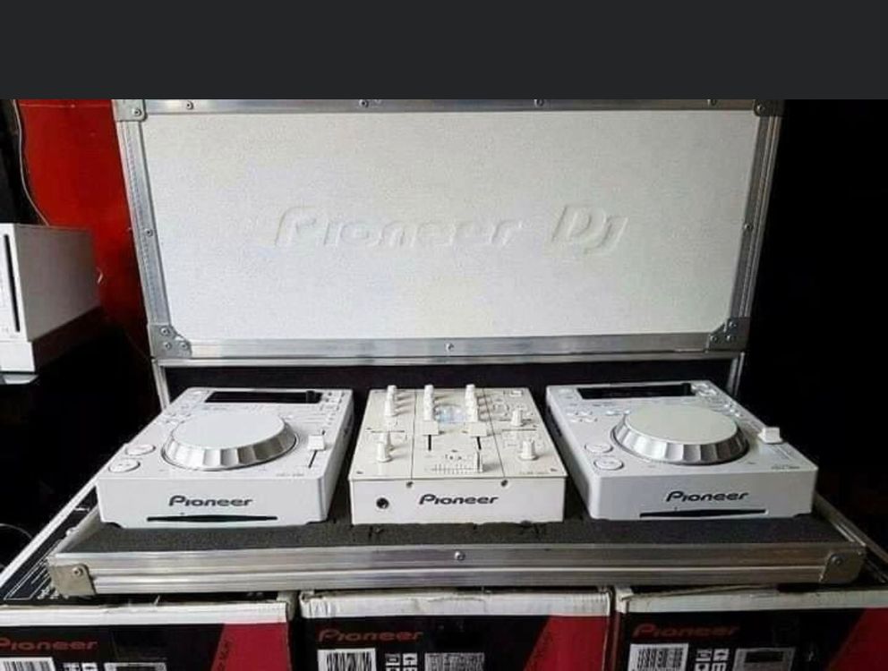 Pioneer DJ-SET / 2xCDJ-350 / 1xDJM-350 / Pioneer Flight Case (Gebraucht ...