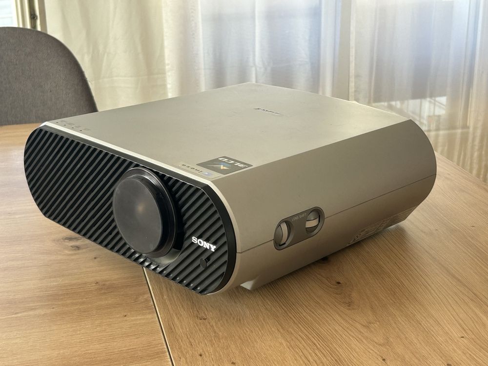 Sony VPL HS50 Projektor (Gebraucht) in altishofen für CHF 70 – nur ...