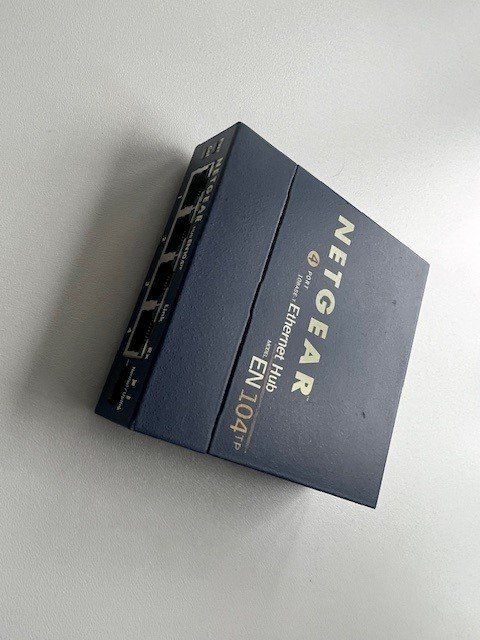 Ethernet Hub 4 Ports EN104 TP Netger (Gebraucht) in Zollikon für CHF 1 ...