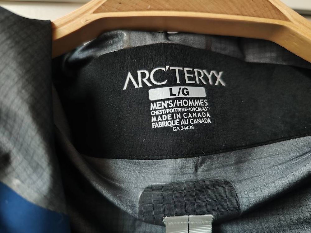 ArcTeryx Alpha SV Hardshell Jacke, L, neu! (Neu (gemäss Beschreibung ...