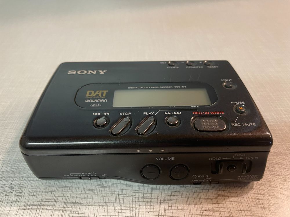 Sony DAT TCD-D8 Digital Audio Tape (Gebraucht) in Egnach für CHF 40 ...