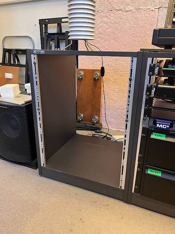 19" Rack Thon Studio 14U 50 black ab 1 Franken (Gebraucht) in Zürich ...