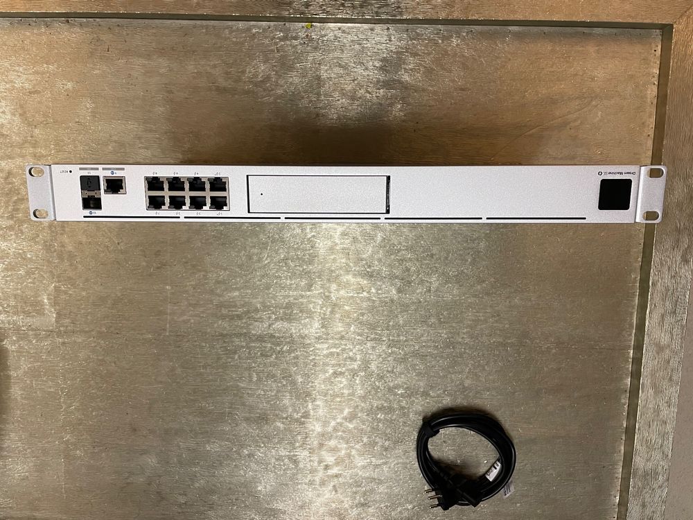Ubiquiti UniFi Dream Machine - Special Edition (Gebraucht) in Hergiswil ...