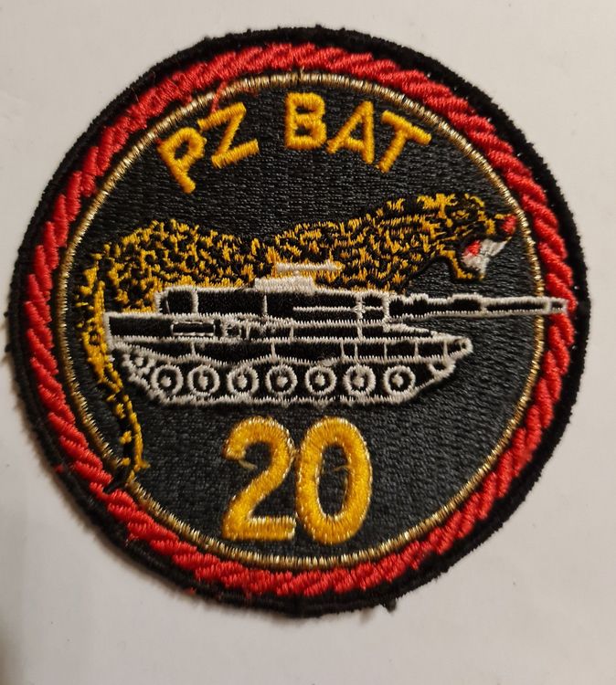 Panzer Bat 20 Rot (Gebraucht) in Nyon für CHF 7 – mit Lieferung auf ...