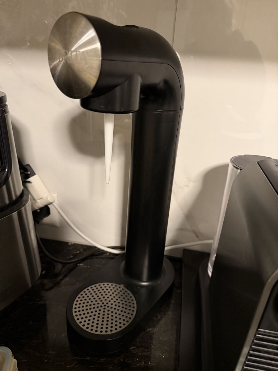 Machine à eau gazeuse Brita (D'occasion) à Savagnier pour CHF 15 – avec ...