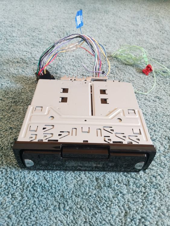 Pioneer Autoradio mit Handyhalterung | Kaufen auf Ricardo