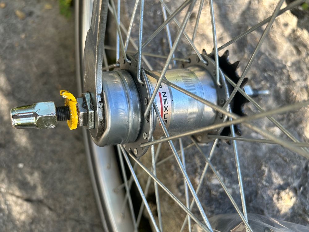 Nexus Dreigang Nabe Rad 20“ Schaltung Minivelo (Gebraucht) in Arisdorf ...