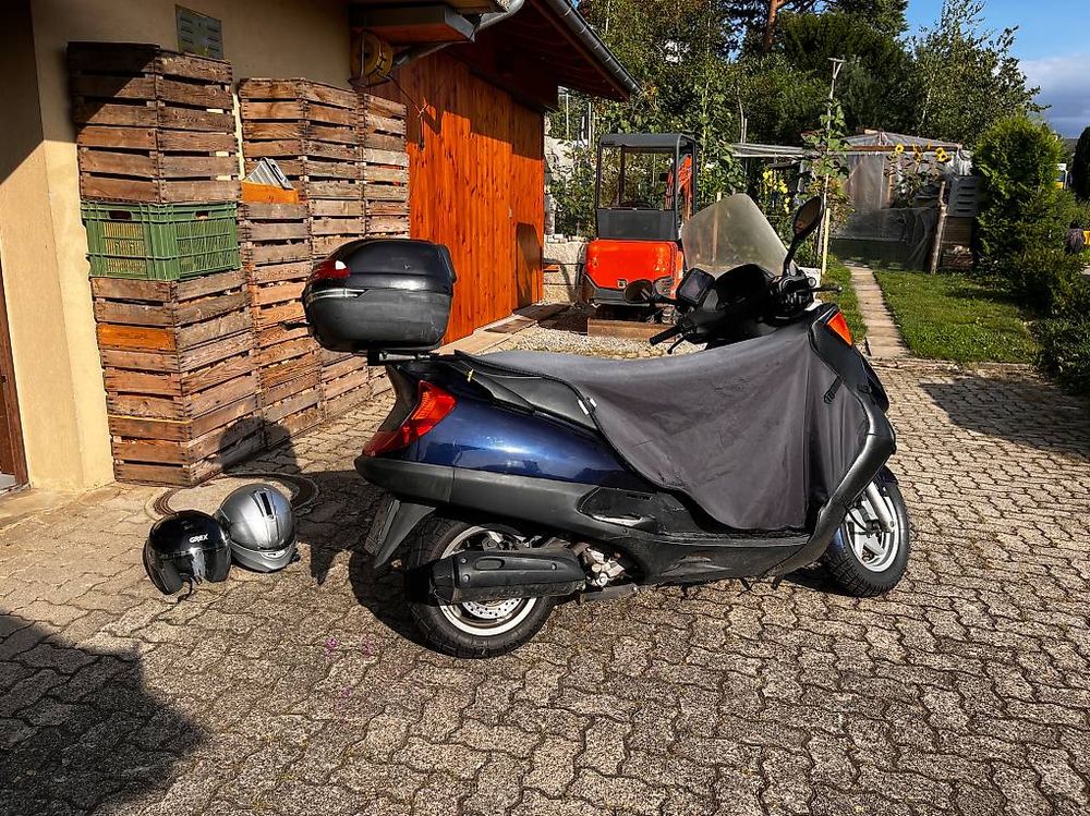 Scooter HONDA FES250 FORESIGHT 250cc (Gebraucht) in für CHF 1290 – nur Abholung auf Ricardo kaufen