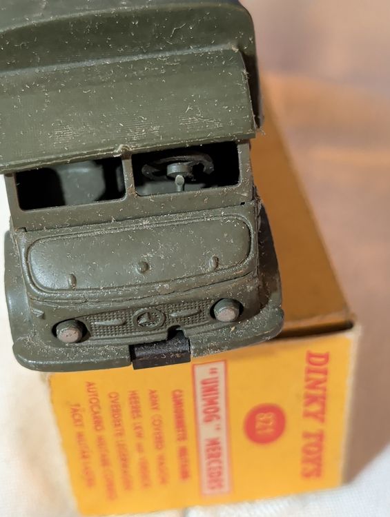 DINKY TOYS 821 MERCEDES UNIMOG HEER LKW MIT BOX TOP! (Gebraucht) in ...