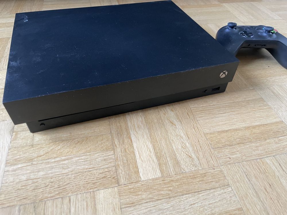 XBOX One X 1TB inkl. Controller | Kaufen auf Ricardo