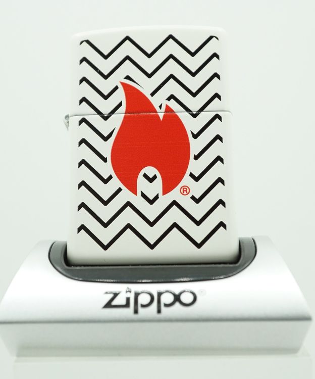 ZIPPO® THE FLAME DESIGN - print - 2016 - UNGEZUENDET (Neu (gemäss Beschreibung)) in Mels für CHF ...