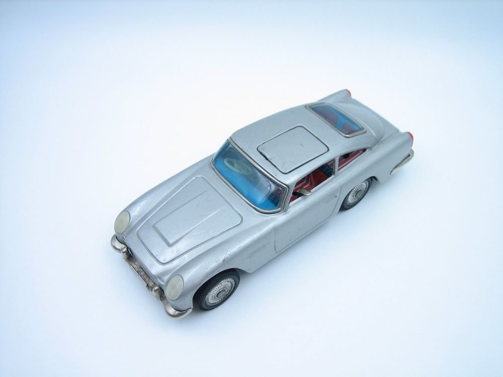James Bond 007 Aston Martin DB 5 aus Blech ASC Japan (Gebraucht) in ...
