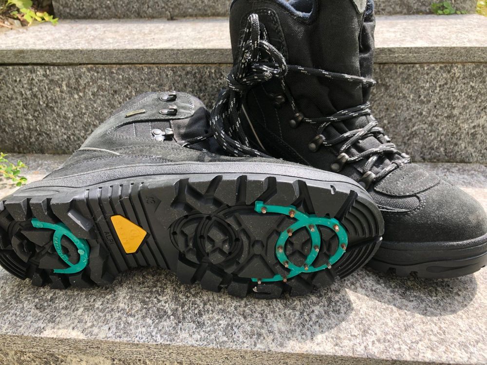 Everest Trekking Schuhe mit Spikes | Kaufen auf Ricardo