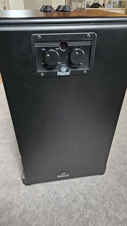 Riesen HOME Subwoofer Magnat Omega 380 mit 38cm Woofer! (Gebraucht) in ...
