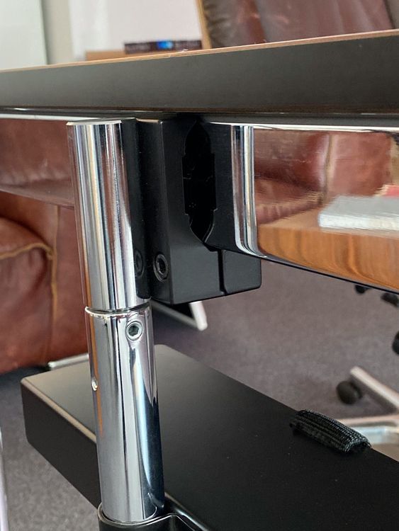 USM Haller CPU-Halter, PC-Aufhänger (Gebraucht) in Kloten für CHF 15 – mit Lieferung auf Ricardo ...