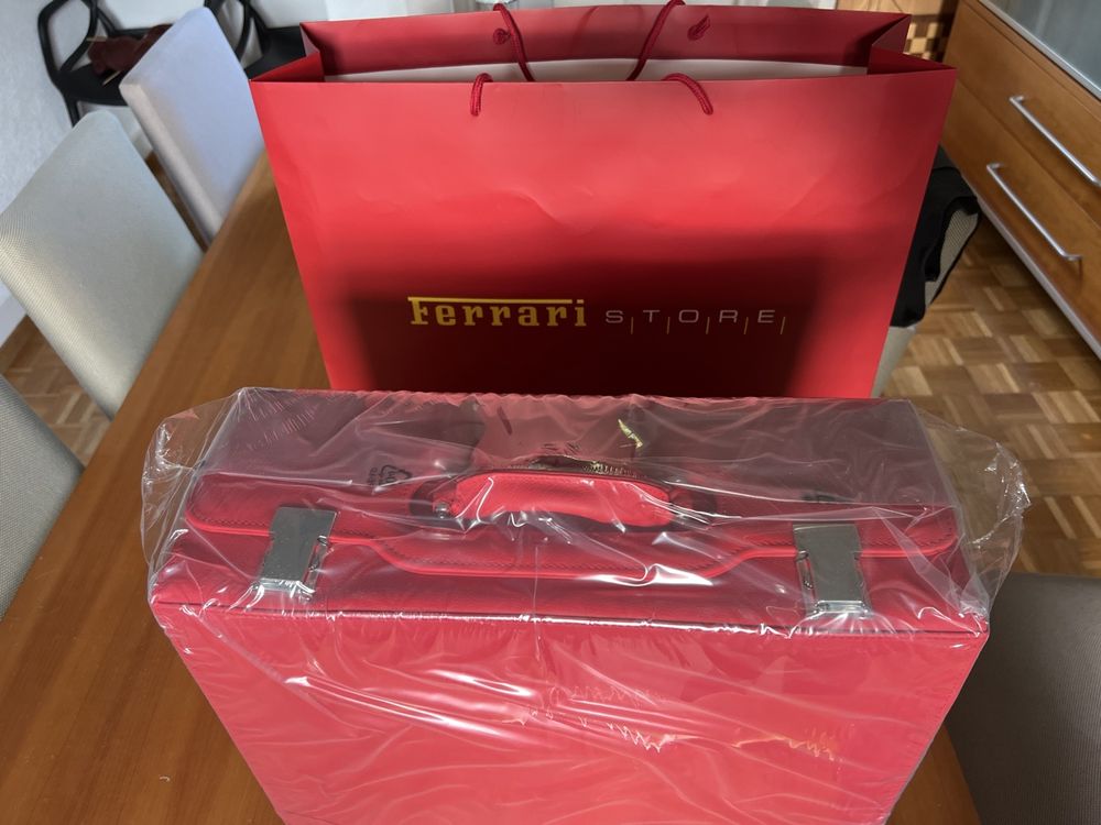 Ferrari original Tasche. NEU OVP | Kaufen auf Ricardo