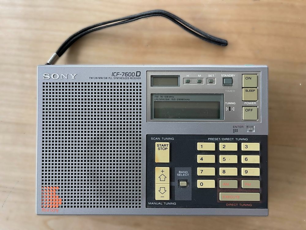 Sony ICF-7600D Weltempfänger 1983, defekt | Kaufen auf Ricardo