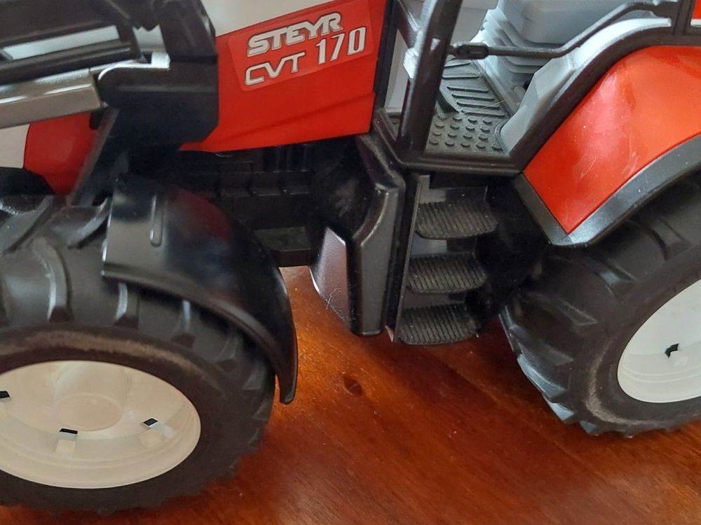 Steyr CVT 170 Traktor / Bruder Anhänger (Gebraucht) in Beckenried für ...