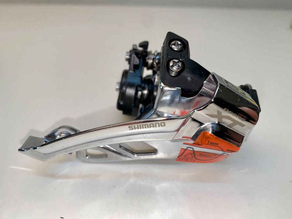 Shimano XT Umwerfer (Neu und originalverpackt) in Arnegg für CHF 11 – mit Lieferung auf Ricardo ...