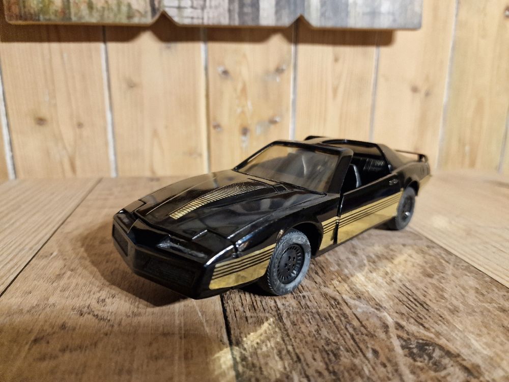 82'Pontiac Firebird Knight Rider K.I.T.T 1:24 Ertl | Kaufen auf Ricardo