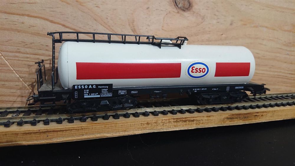 Märklin H0 Tankwagen "Esso" (Gebraucht) in Luzern für CHF 24 – mit Lieferung auf Ricardo kaufen