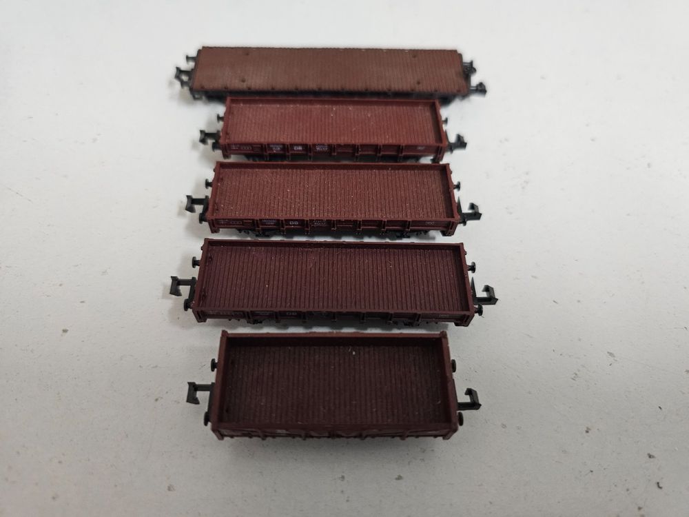 Roco 5 wagons plat pour N dès 1.-fr (Gebraucht) in bassecourt für CHF 6 ...