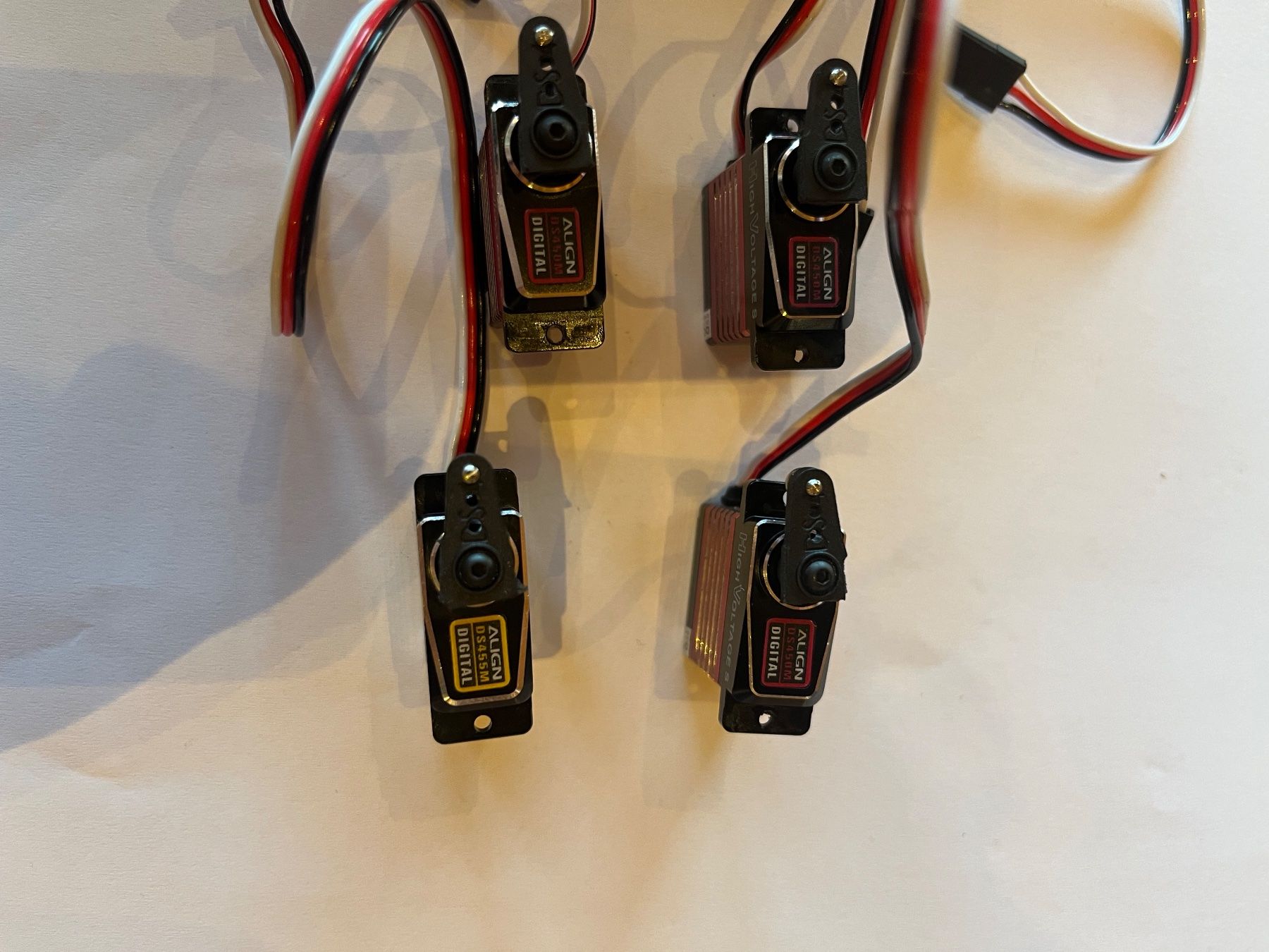 Align Servo Satz für Helikopter – wenig gebraucht / sehr gut (Gebraucht ...