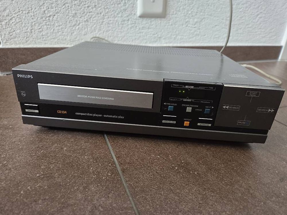 Lecteurs Philips CD 104 (D'occasion) à Froideville pour CHF 96 – avec ...