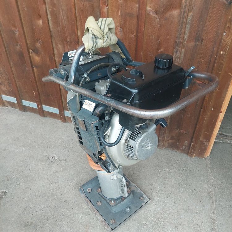 Tamper Bomag BT 80D Diesel (Defekt) in Niederuzwil für CHF 290 – nur ...