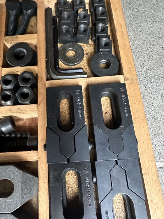 AMF Spannpratzen sortiment (Gebraucht) in Wolfwil für CHF 200 – mit ...