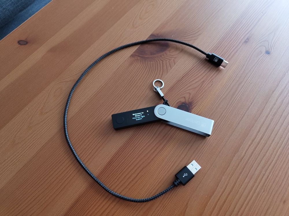 Ledger Nano X Hardwarewallet (Gebraucht) in St. Gallen für CHF 75 – mit ...