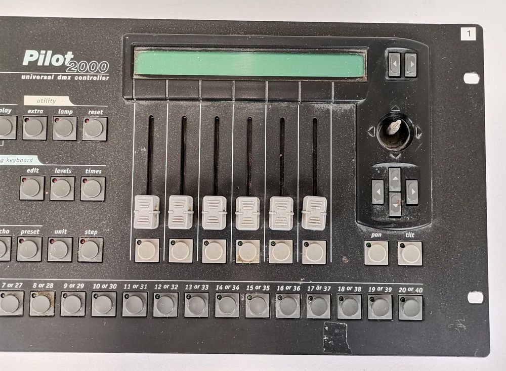 SGM PILOT 2000 DMX Controller (Gebraucht) in Schaffhausen für CHF 28 ...