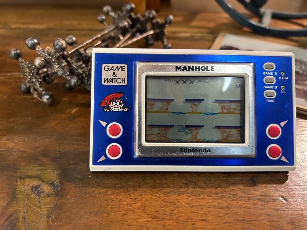 Game & Watch MANHOLE 1983 Nintendo neue Batterie TOP ab 1.-- | Acheter sur Ricardo