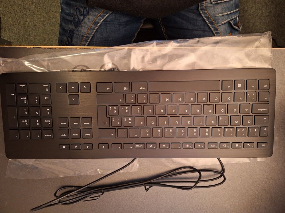 HP USB Premium Keyboard / Tastatur, Kabelgebunden (Gebraucht) in für ...