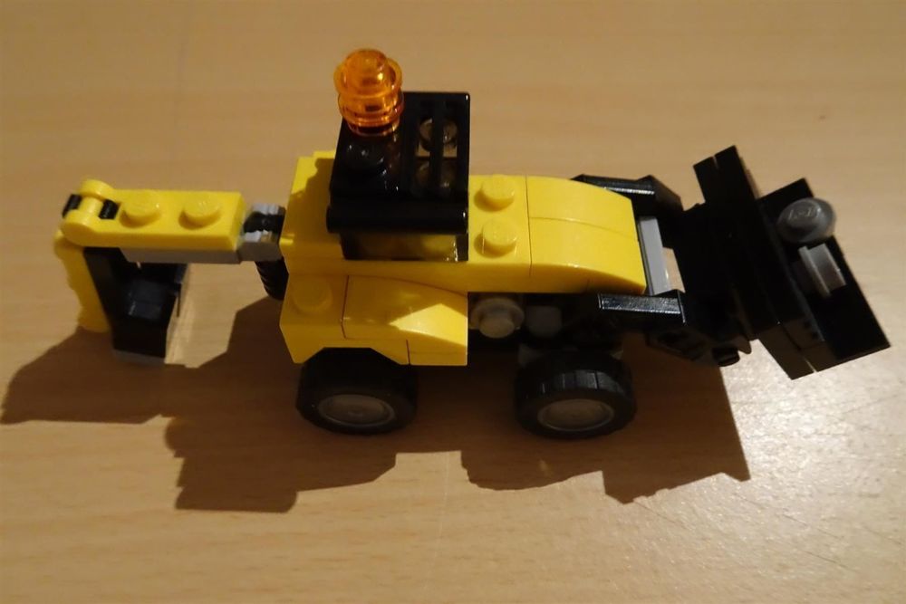 Lego Creator 31041 Baufahrzeuge 3 in 1 (Gebraucht) in Strengelbach für ...