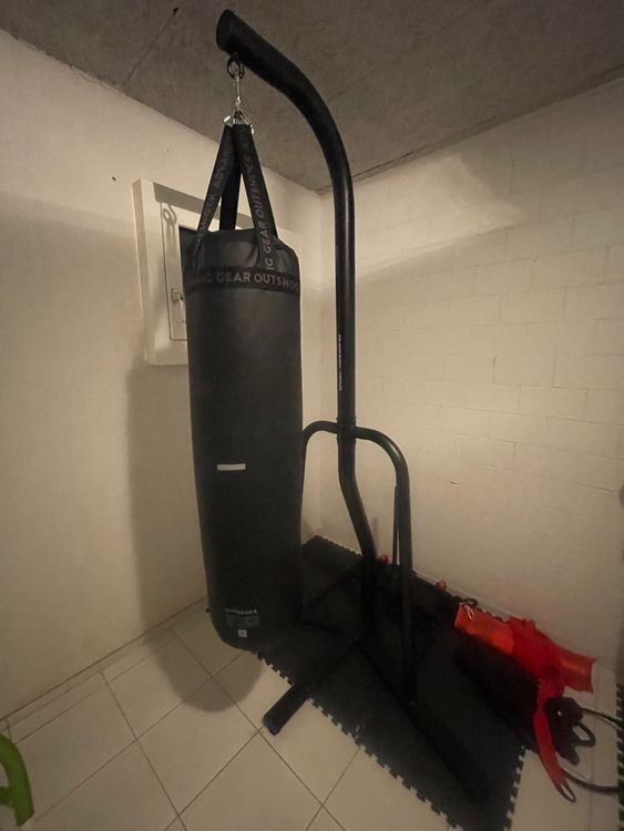 Boxsack mit Ständer & Fitness Bank | Kaufen auf Ricardo