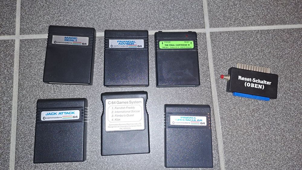 Commodore C64 Set inkl. Final Cartridge und viel Zubehör (Defekt) in ...