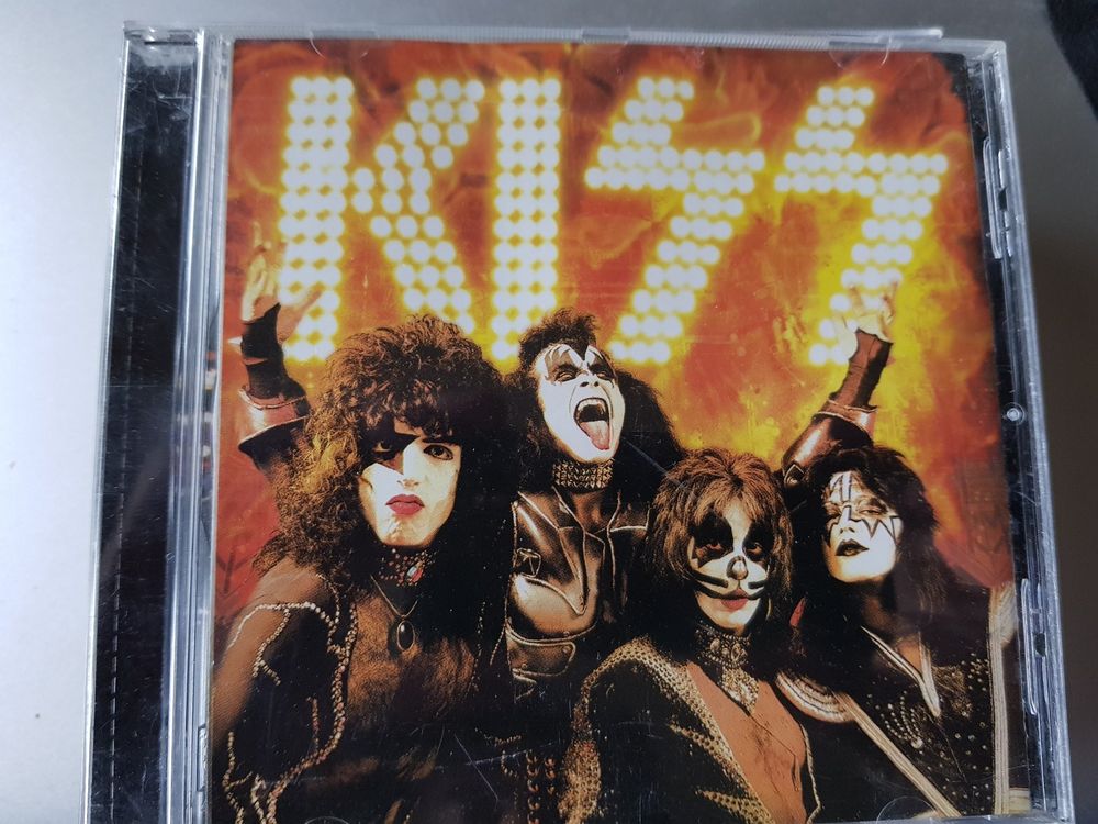 Kiss - Kiss best of CD (Gebraucht) in Les Collons für CHF 6 – mit ...