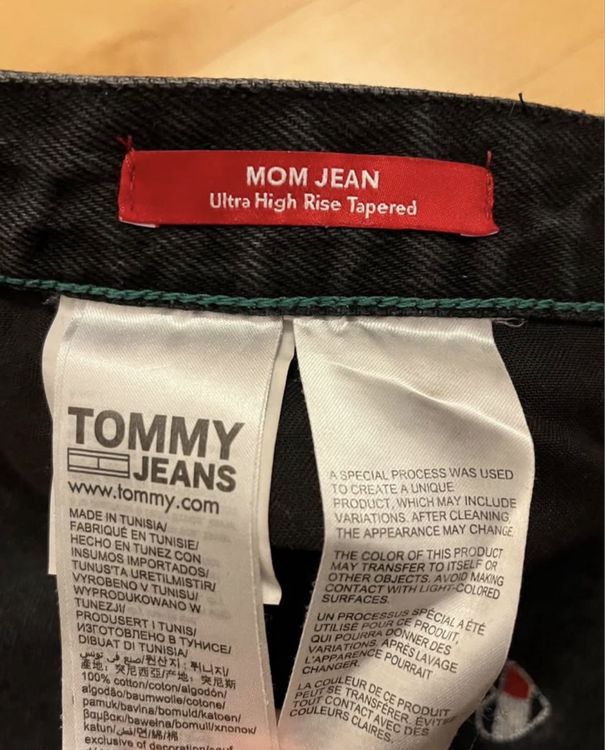Jeans Tommy Jeans Mom Fit neri, Taglia W27/L32🖤👖 (Usato) a Faido per ...