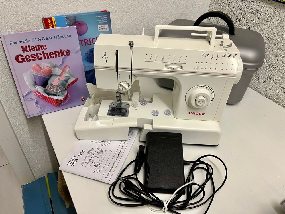 Nähmaschine 2808 von SINGER (Gebraucht) in Küssnacht am Rigi für CHF 60 ...