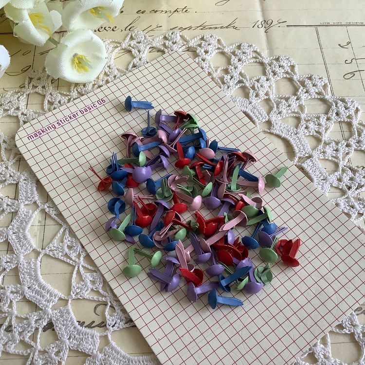 100 Mini Taschennagel Brads mix attaches parisiennes basteln (Neu (gemäss Beschreibung)) in ...