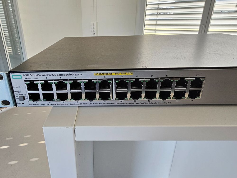 HP Switch 24 Port Gigabit, JL385A (Gebraucht) in Russikon für CHF 13 ...
