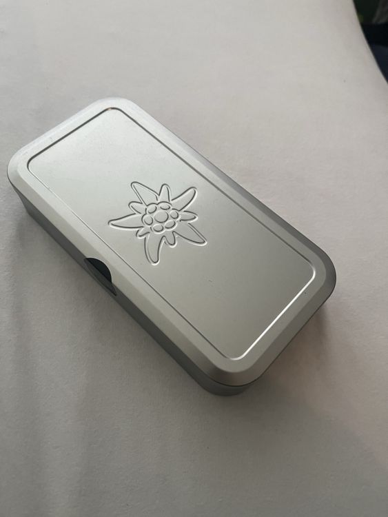 Edelweiss Business class metal box amenity kit (Neu und ...